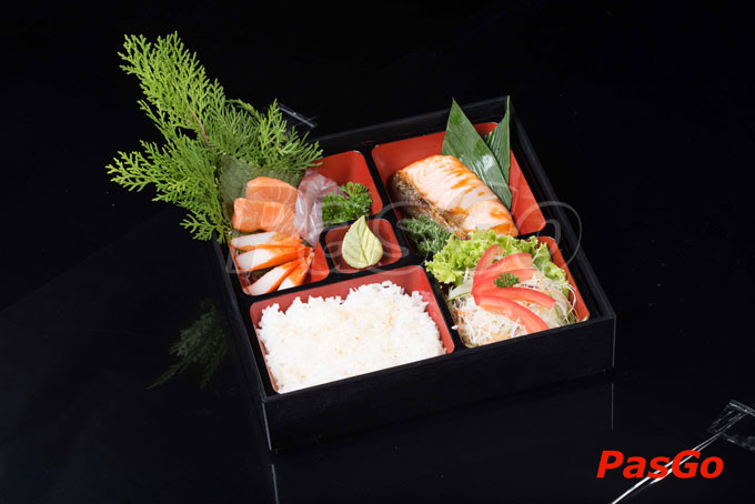 Nhà hàng Annz Japanese Dinning – Buffet gọi món Nhật.