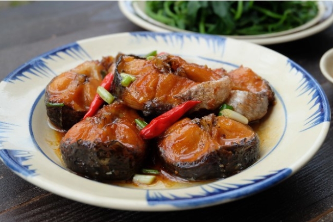 Experience the art of preparing irresistible Braised Snakehead Fish ...