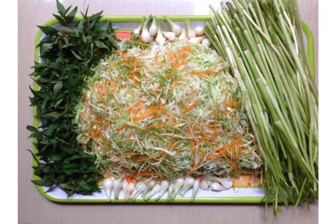 Cách muối dưa bắp cải ngon giòn, cực NHANH, chống ngán hiệu quả